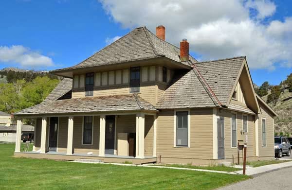 Stormy Night Tales: Hiram's House