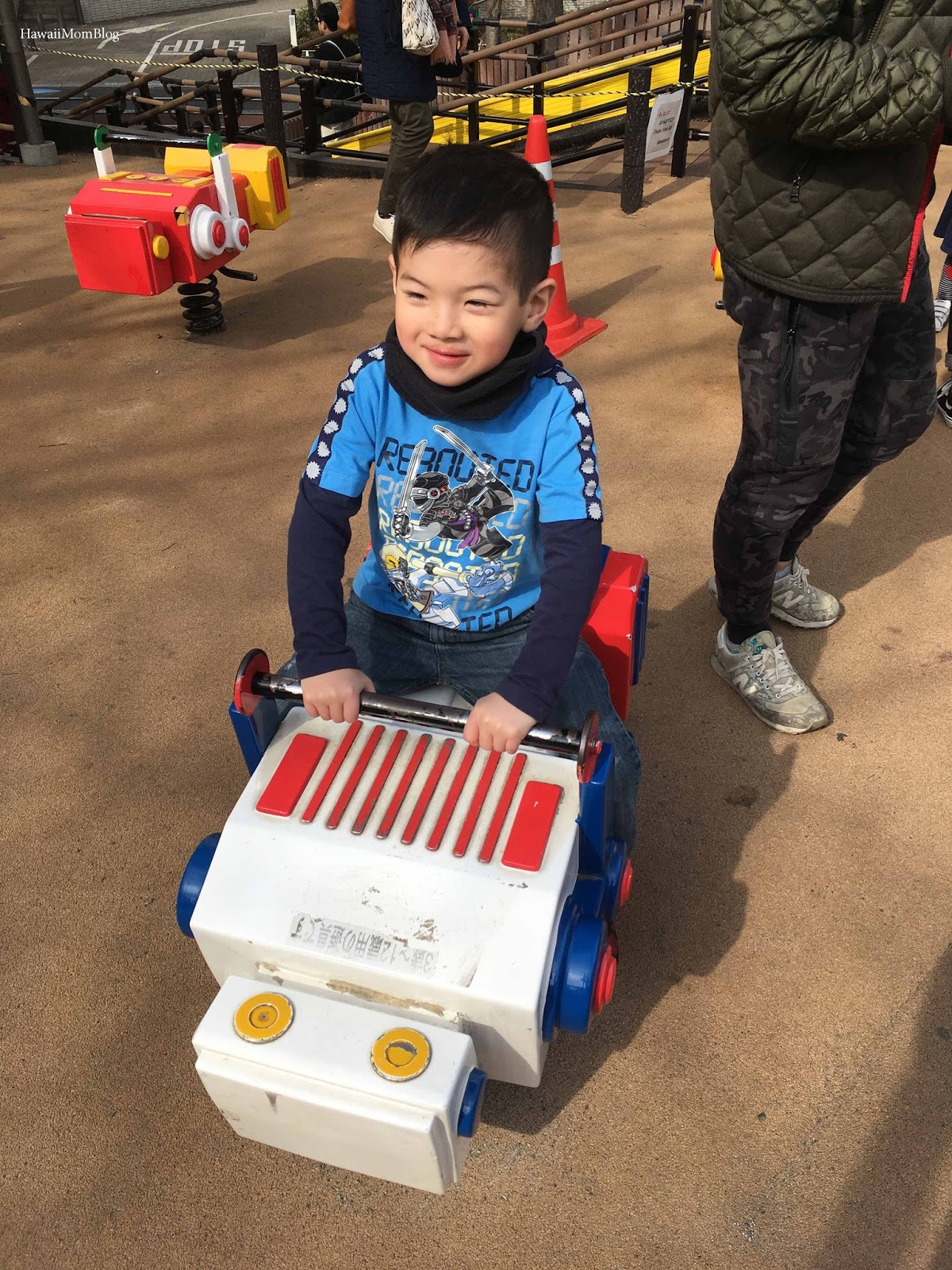 Hawaii Mom Blog: Visit Tokyo: Robot Park