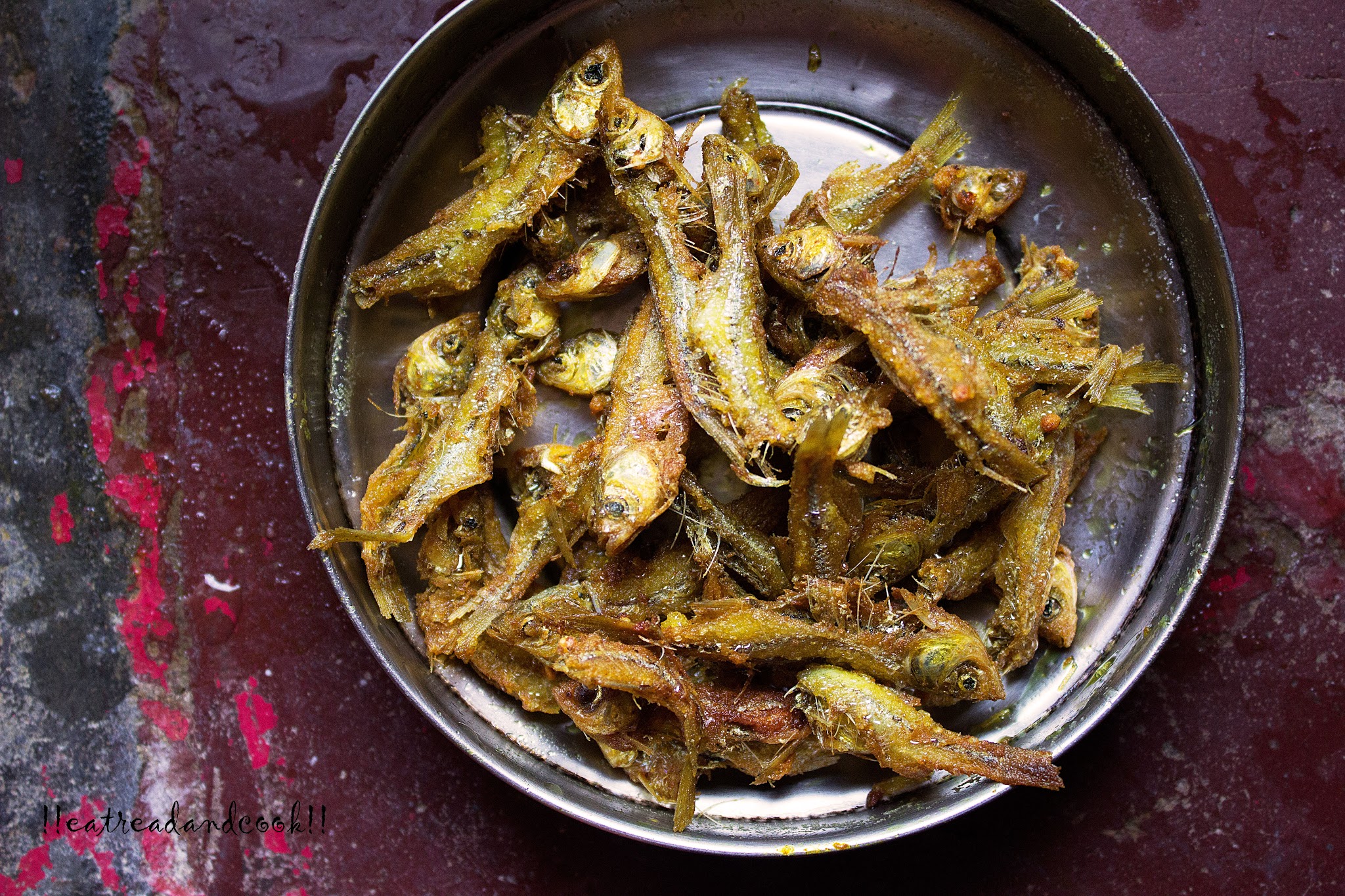Mourala Maach Bhaja / Mola Fish Fry
