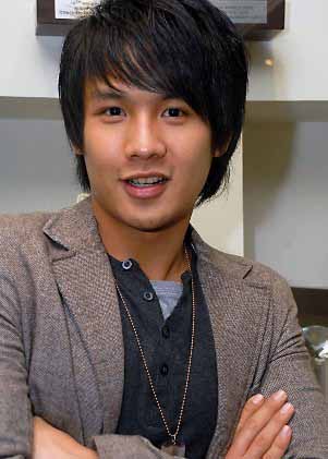 Fendy Chow | Artists From Asia