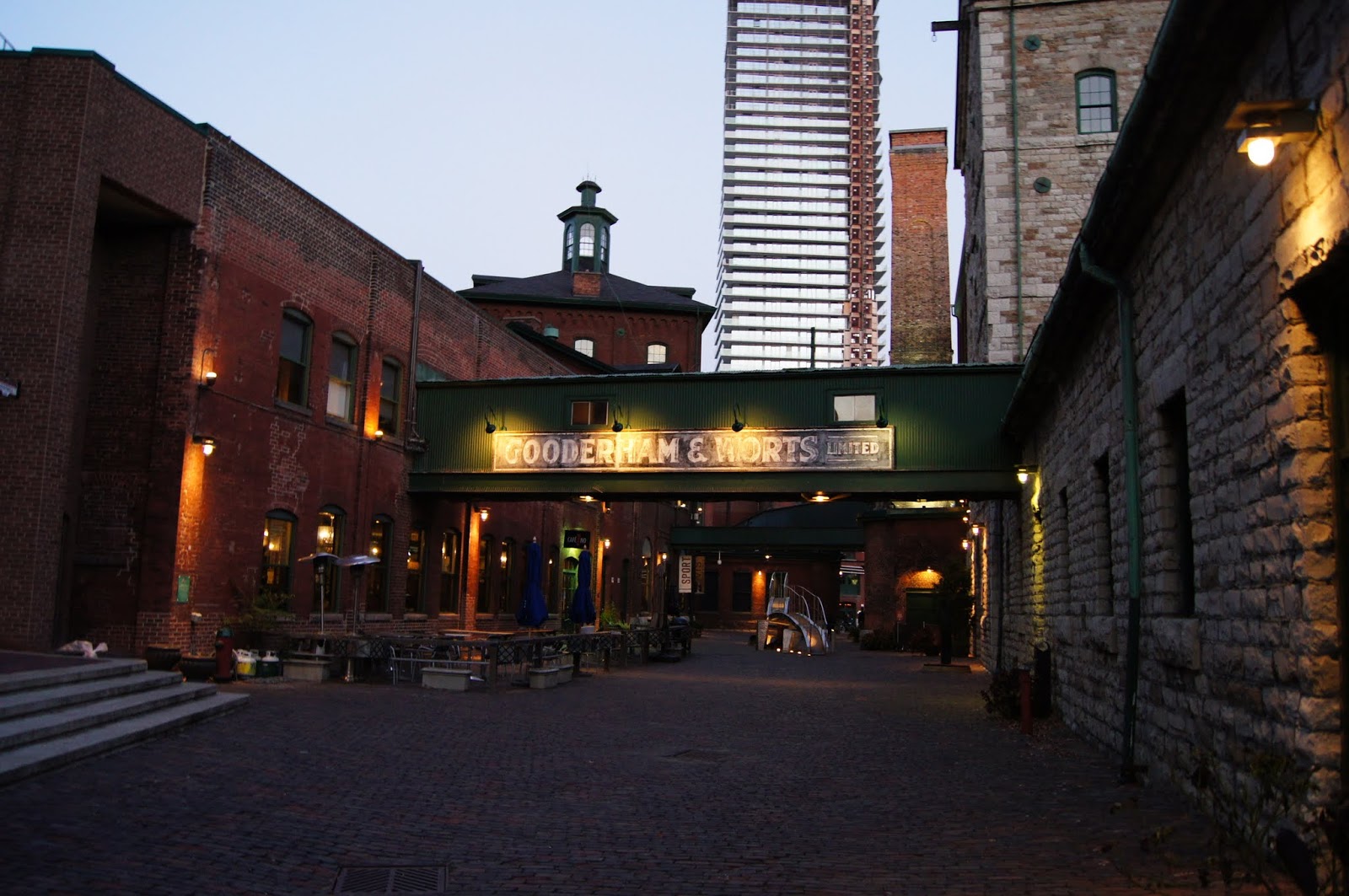 Mashed Thoughts: Distillery District - Toronto, ON