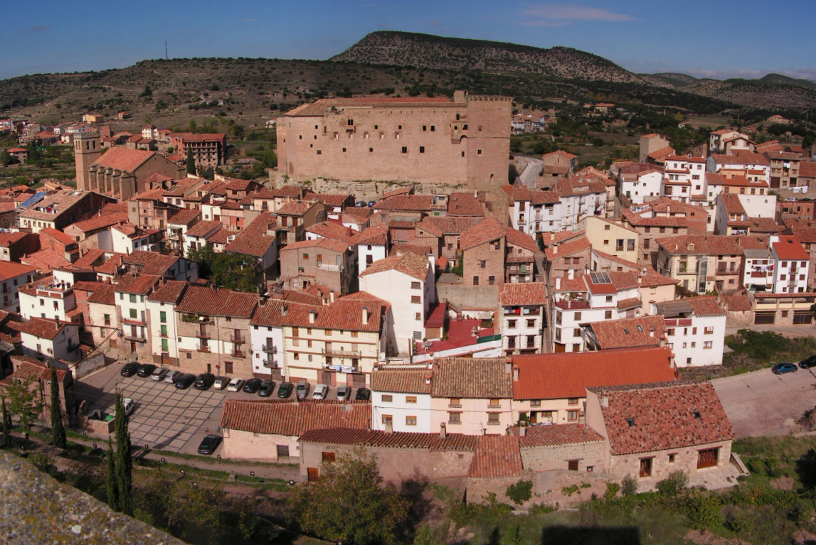 MORA ~ LENGUA CHURRA