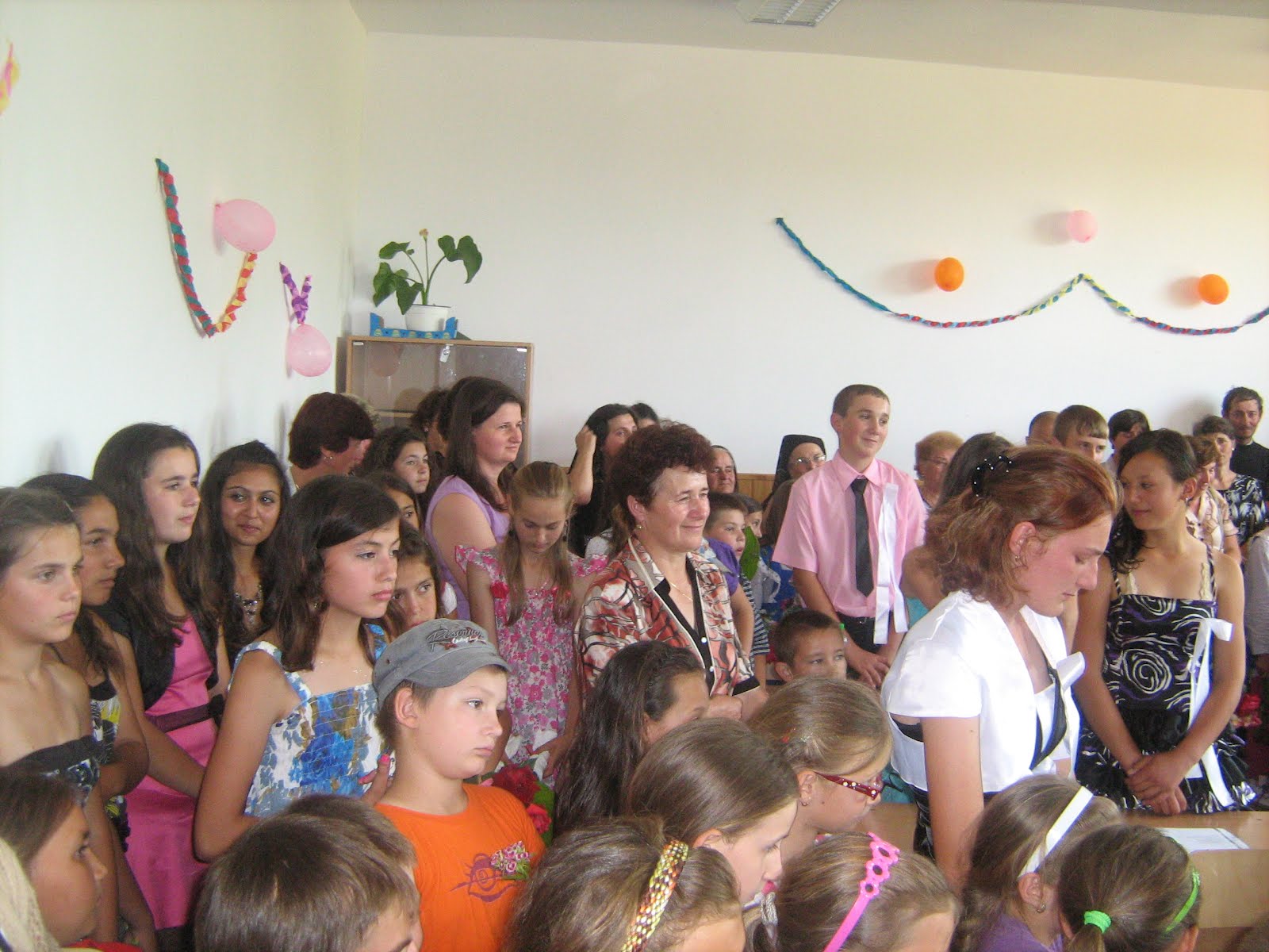 OGLINDA SCOLII: Festivitatea de absolvire a clasei a VIII-a - Scoala ...