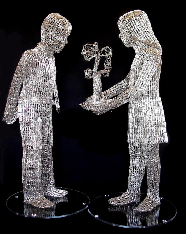 Esculturas hechas con clips por Pietro D' Angelo