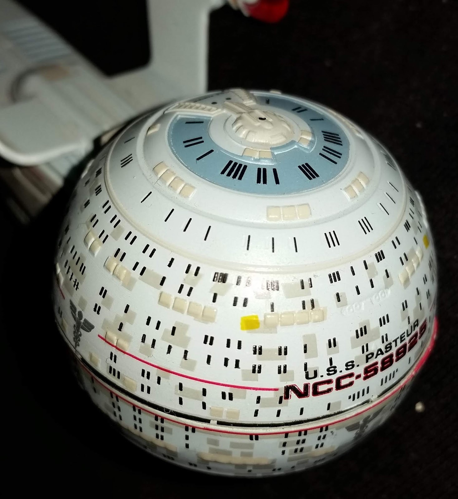 Deep Space Pat: EMvTW 42: USS Pasteur NCC-58525 (Olympic class)