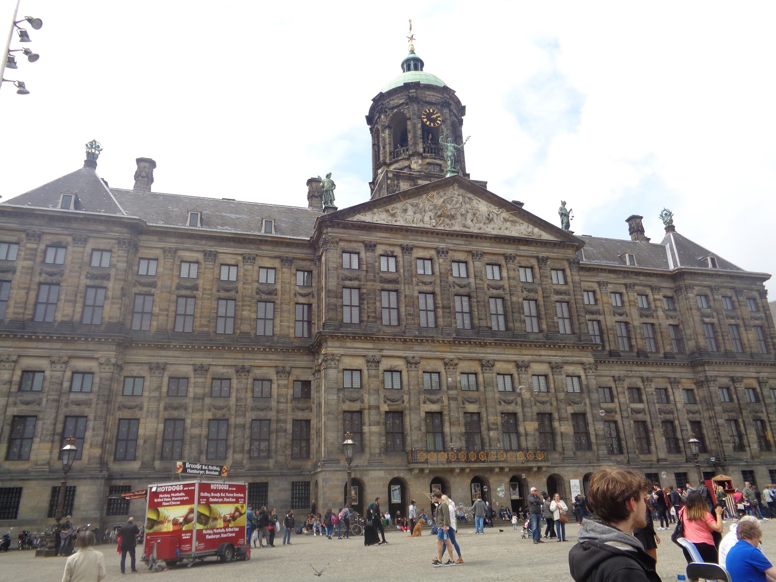 The Netherlands: A Royal History