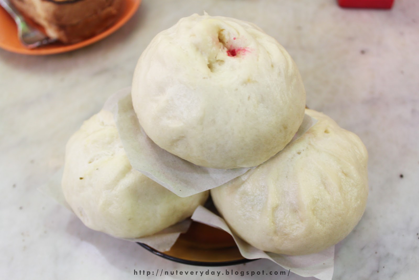 The Daily Nut: [Manado] Rumah Kopi Gembira