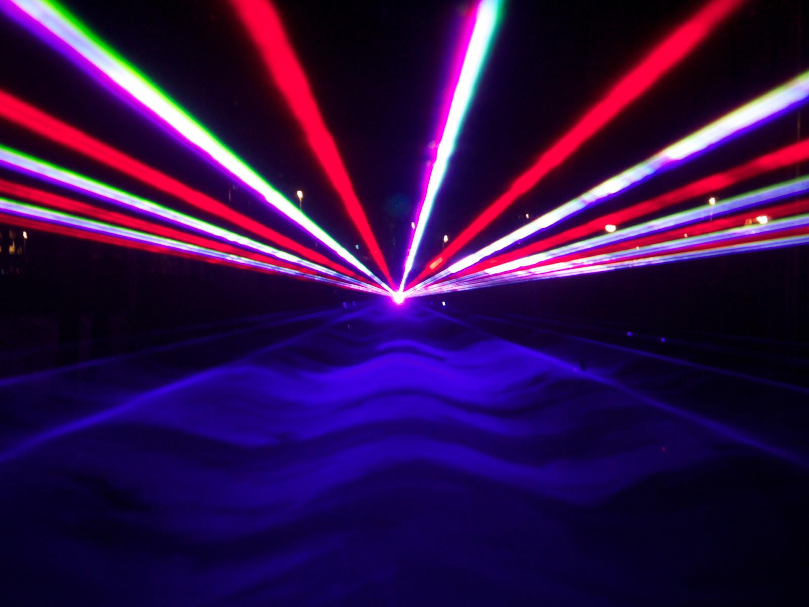 Bizonderimage: Low Lights and High Lights