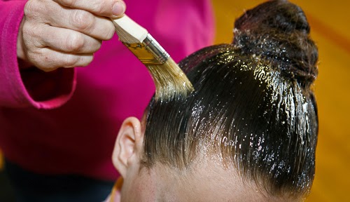 ANA Synchro: How to knox hair for synchronized swimming