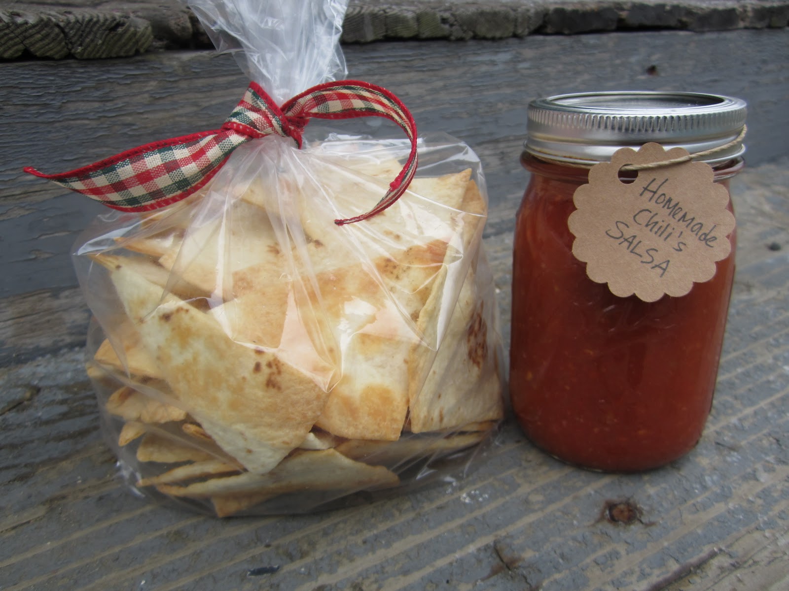 Lighten Up - Tortilla Chips & Chili's Copycat Salsa