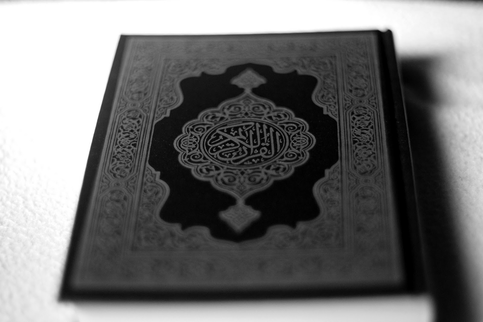 SCID Photography Journal: The Holy Al-Quran : Iqra'