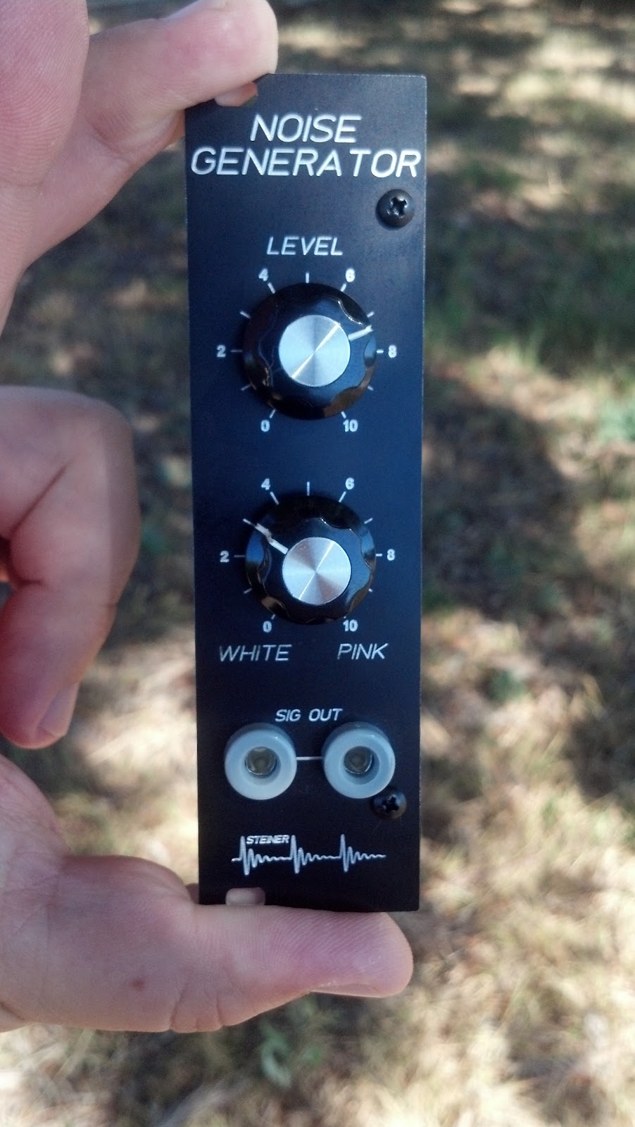 Steiner Synthasystem DIY: (Variable) Noise Generator complete!