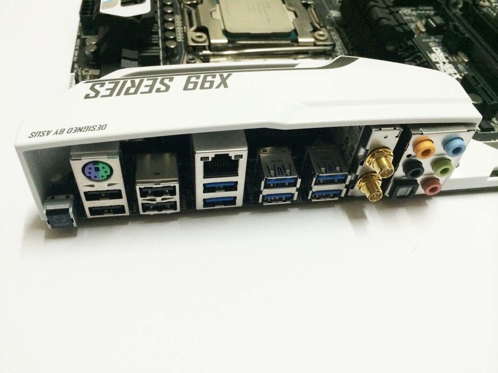 Unboxing & Review: ASUS X99-Pro