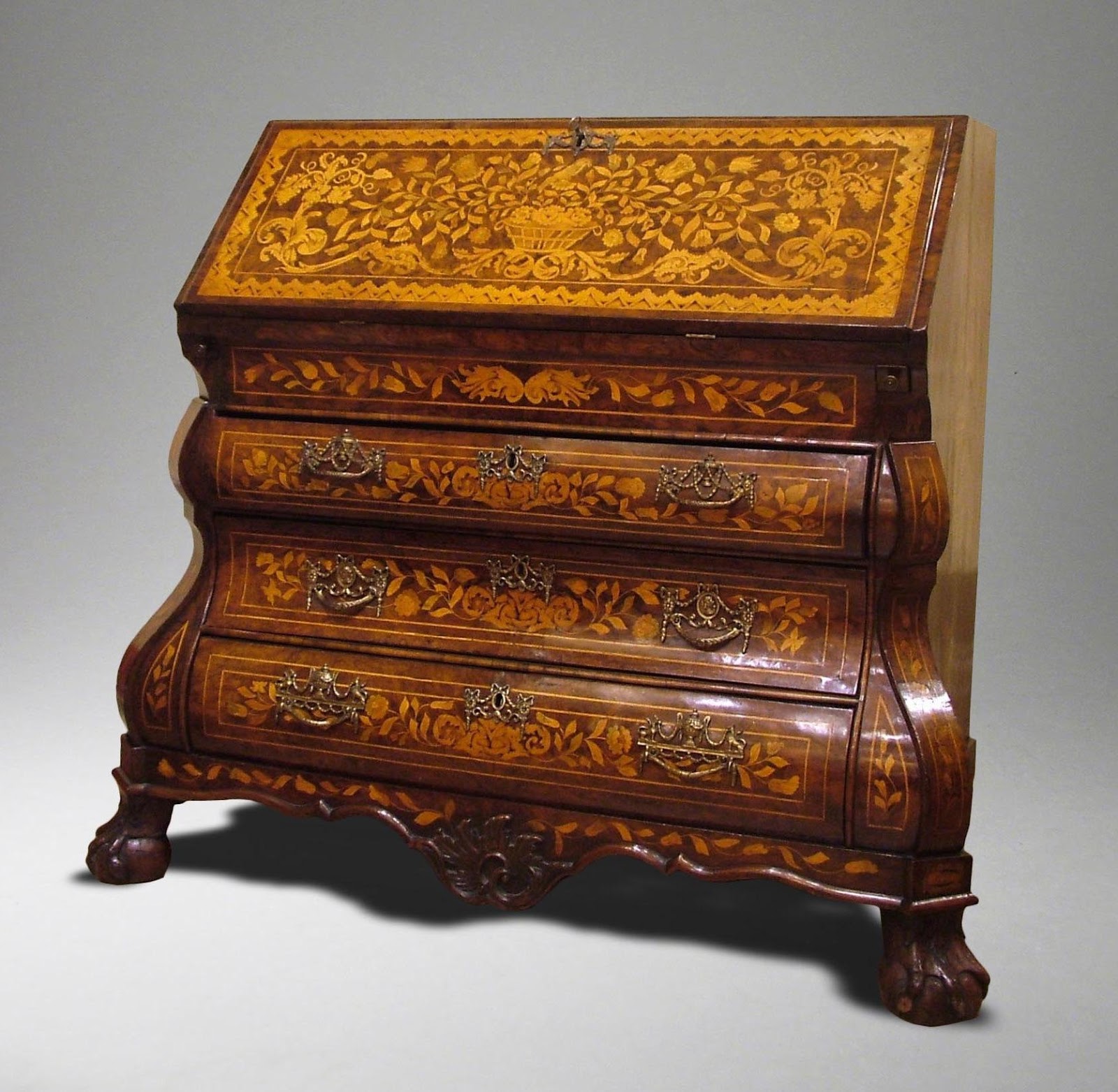 Eye For Design: French Marquetry......Beautiful To Decorate With