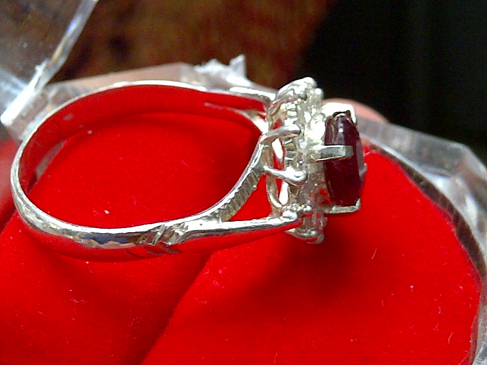 CINCIN PERMATA: Cincin Rubi dari Afrika (Kode: 1111)