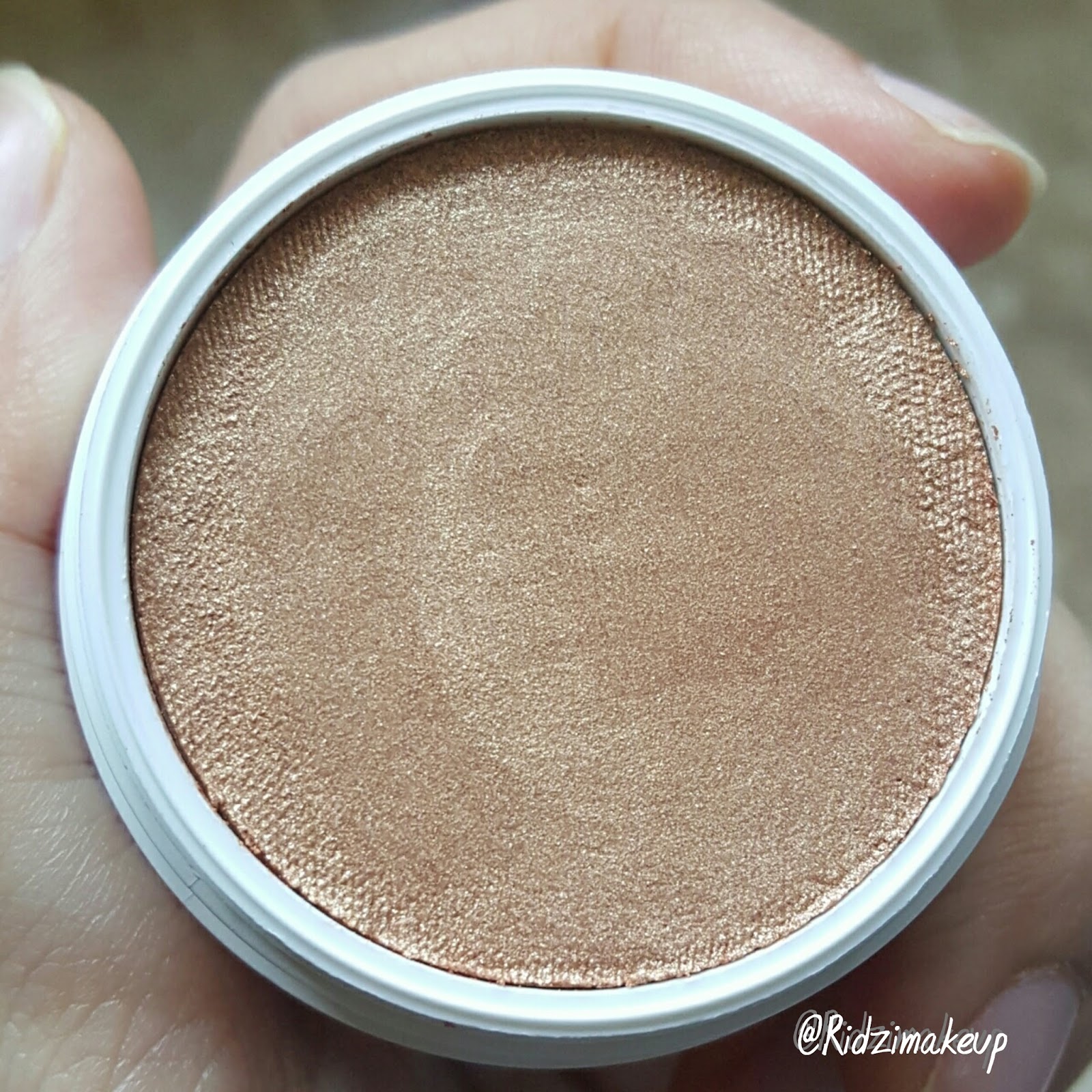 RIDZI MAKEUP: COLOURPOP ELECTRIC SLIDE SUPER SHOCK CHEEK HIGHLIGHTER REVIEW