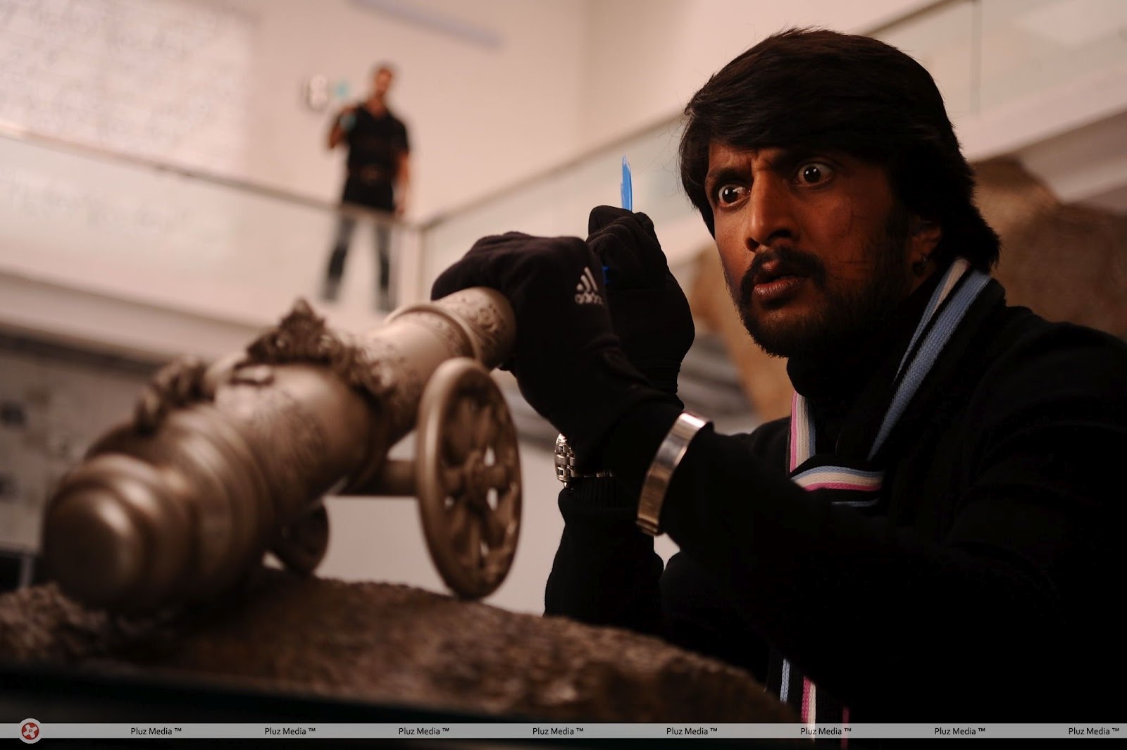 Eega (2012) Movie Stills and Description | FULL TOO MOVIE MASTI