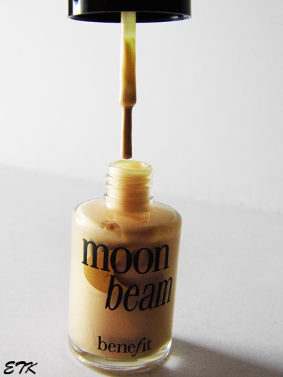 Moon Beam de Benefit | El tocador de Khimma