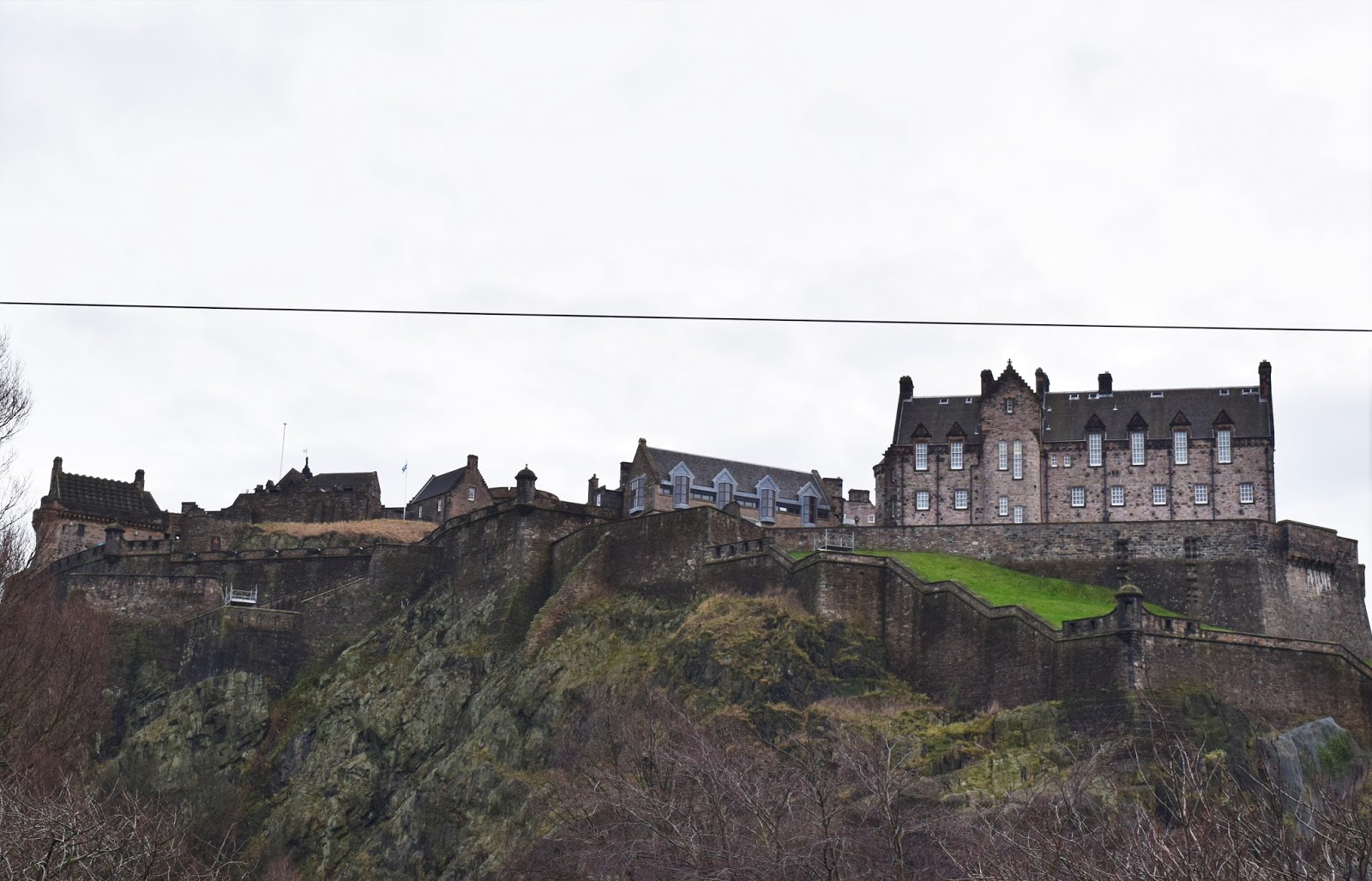 LUSH SPA THE PLANETS TREATMENT REVIEW - A Life With Frills