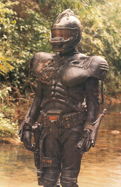 MOVIEFANATICO: ROBOWAR