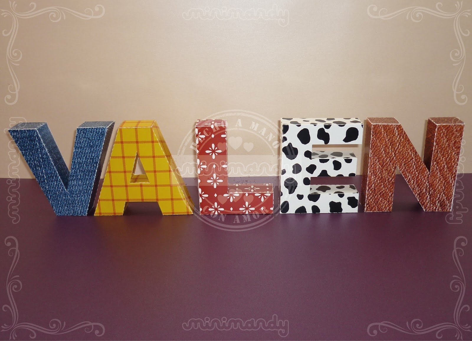 MinimandySign: Letras de Papel en Bloque. Diseño: Toy Story para Valen.