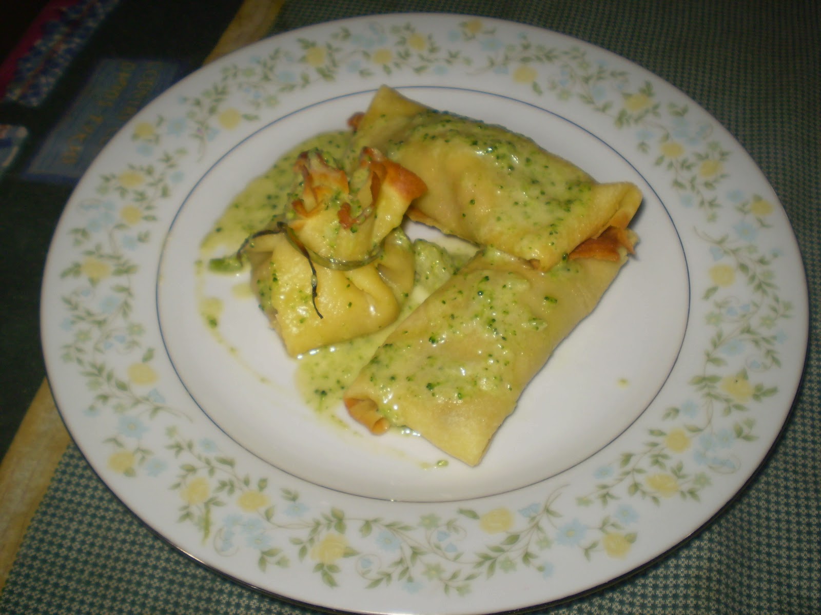 Aficionados por la cocina: Crepes orientales con salsa verde