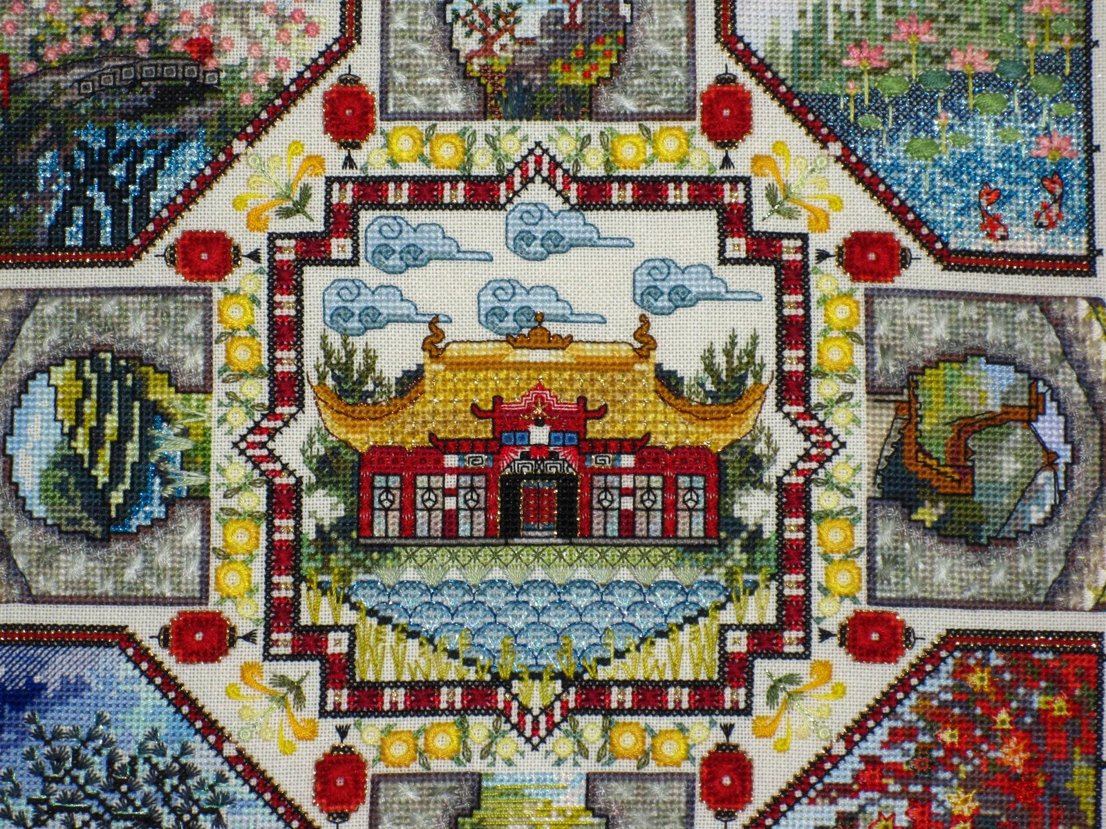 Châtelaine Stitchers: Chinese Garden Mandala