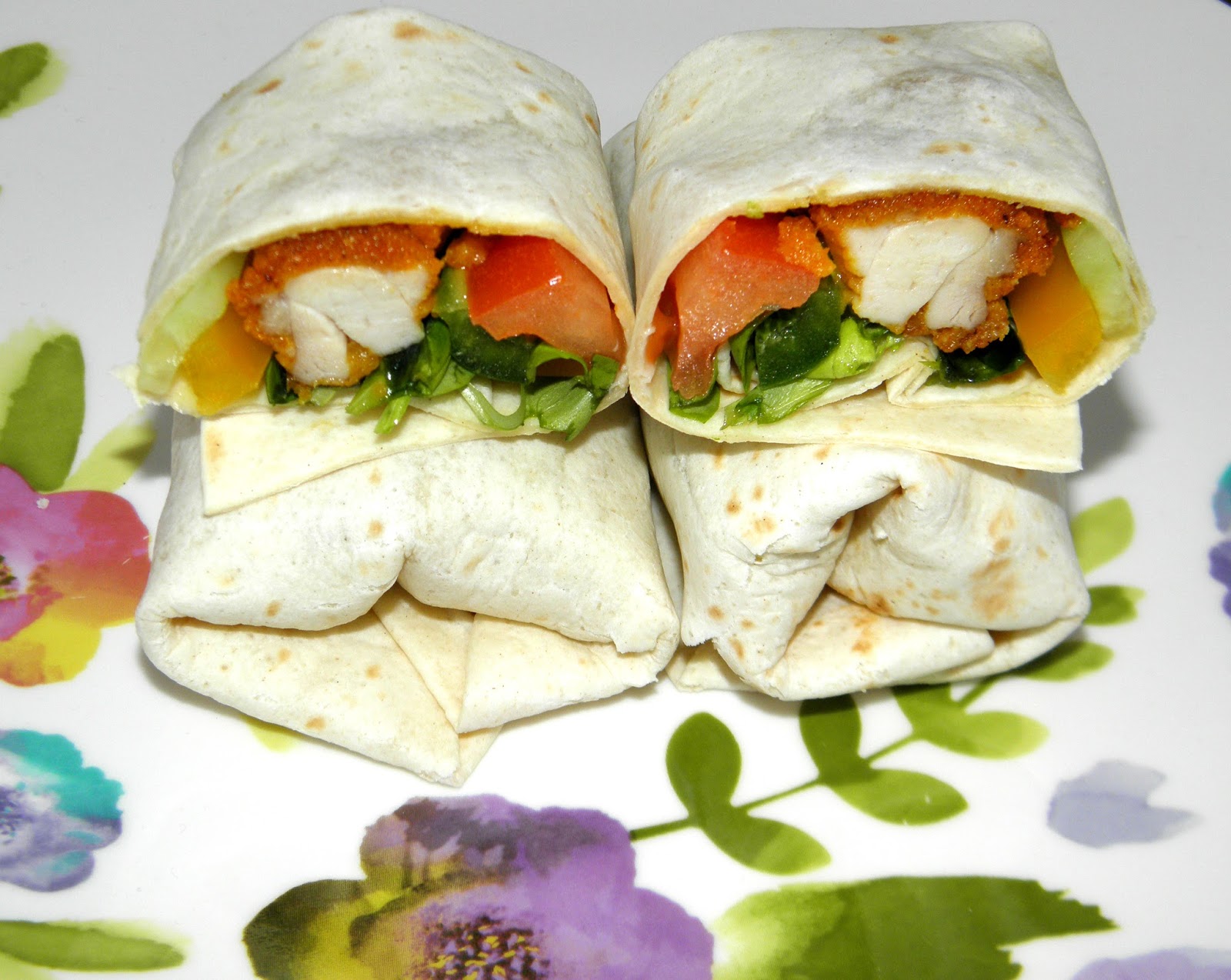 Wrapy z kurczakiem i warzywami.