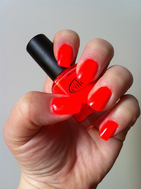 beautyandbrains007: COLOR CLUB- LAVA LAMP nail polish (neon)