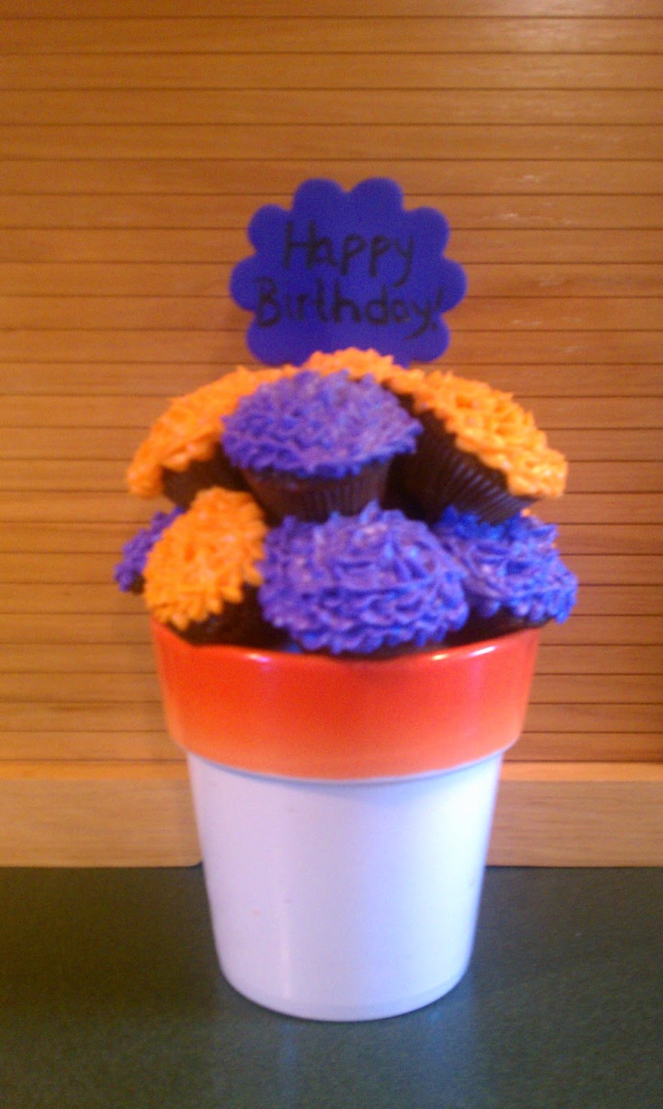 Hallie's Cakes & Cupcakes: My Creations