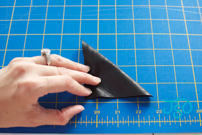 JustSewOlivia: How to Make 10-Second Prairie Points ... or in my case ...