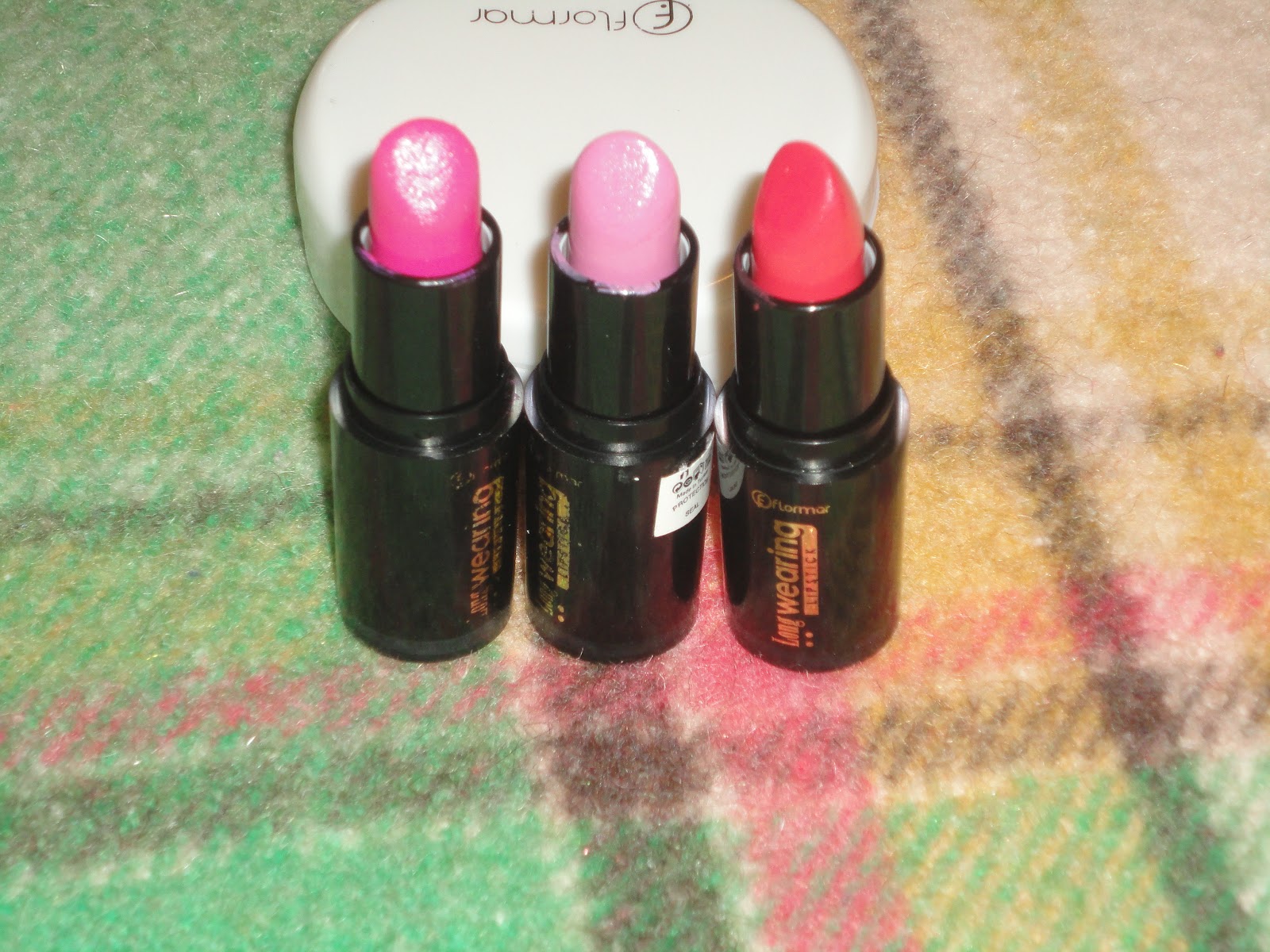 christ&el reviews: Review: FLORMAR lipsticks