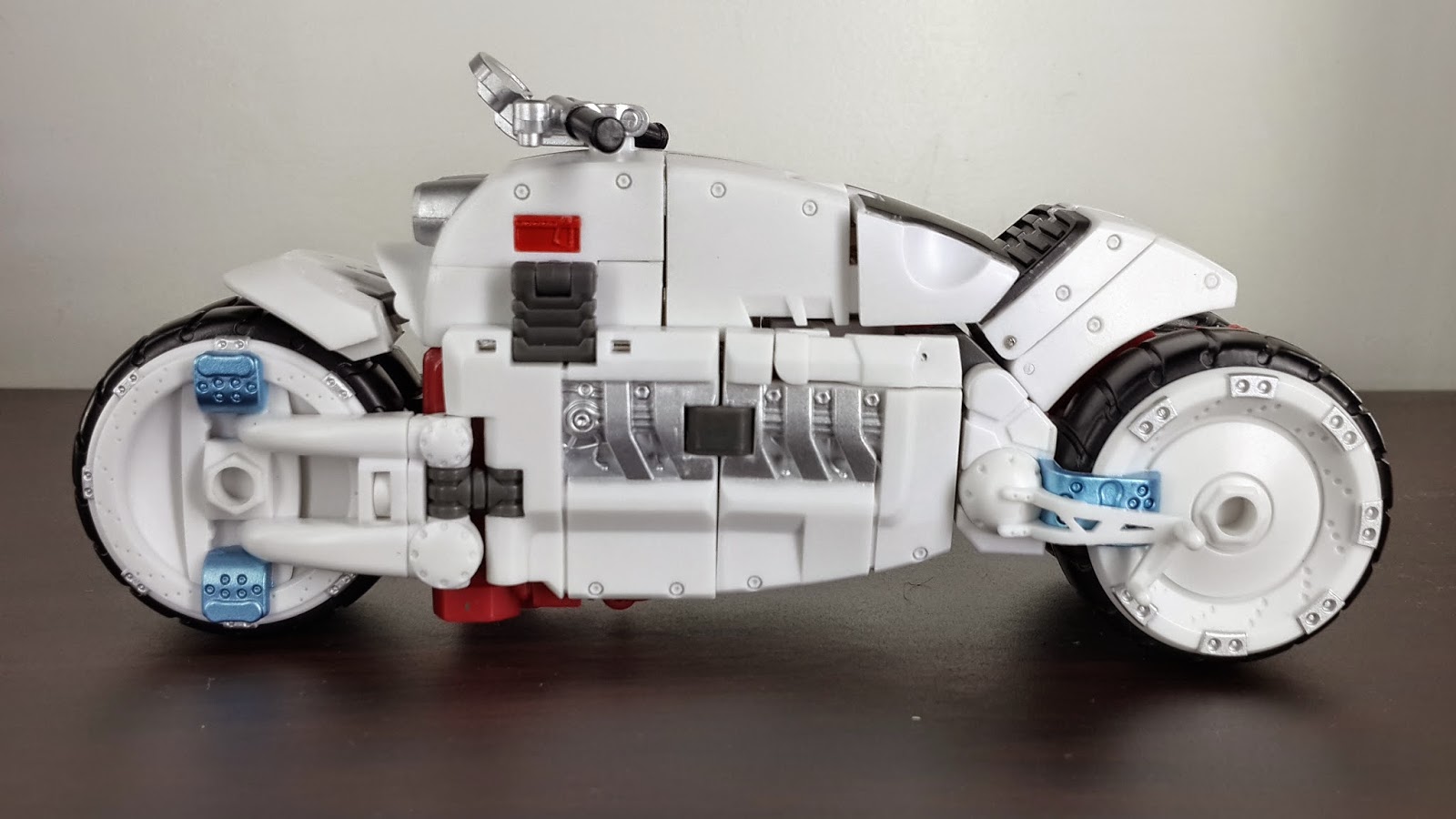Blog Transformers.com: 1124: TFC Warning Line (Protectobot Groove)