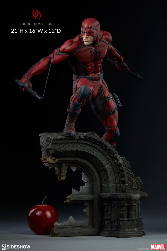 toyhaven: Sideshow Collectibles 21-inch tall Daredevil Premium Format ...