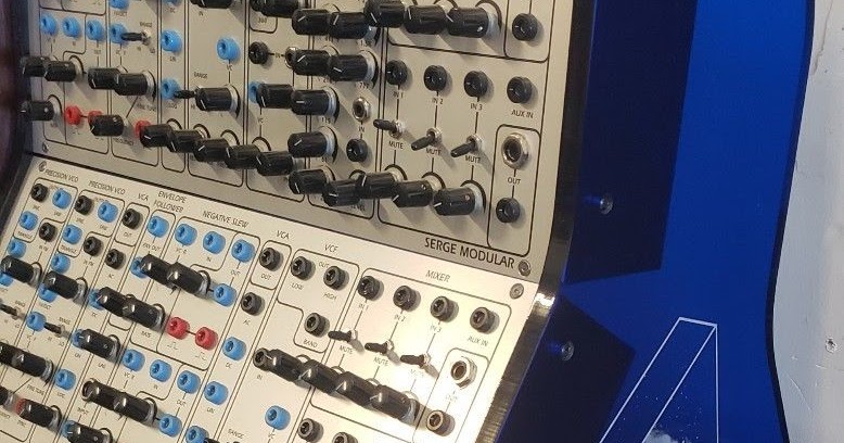 MATRIXSYNTH: Serge Modular Synthesizer w/ Blue Acrylic Side Panel Stand