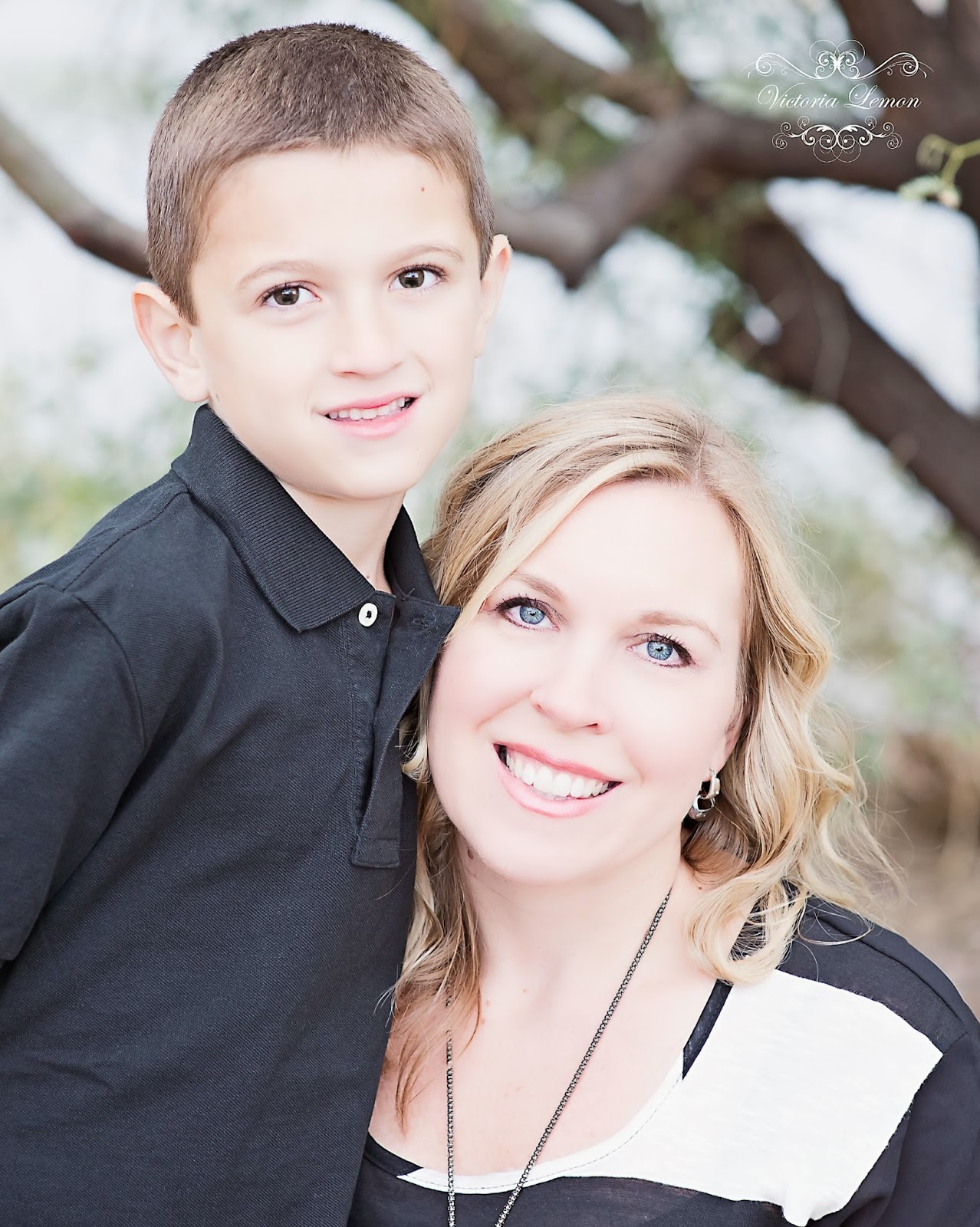 Victoria Lemon Photography: A sneak peek of the Linder family