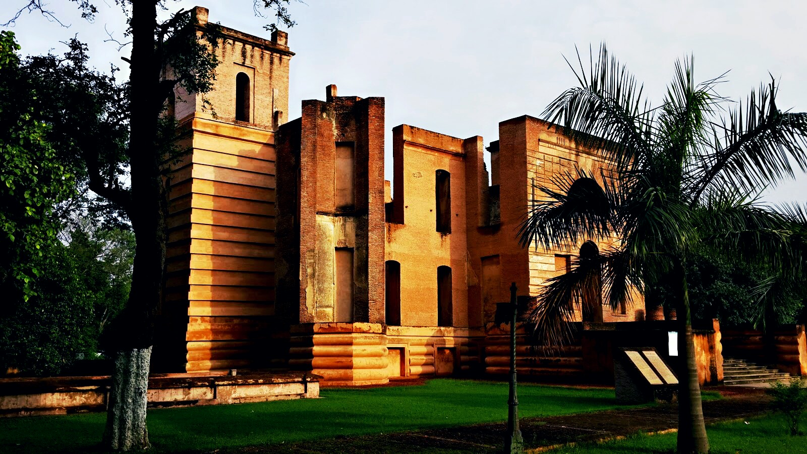 Dilkusha Kothi (Palace), Lucknow - INDIAN VOYAGE