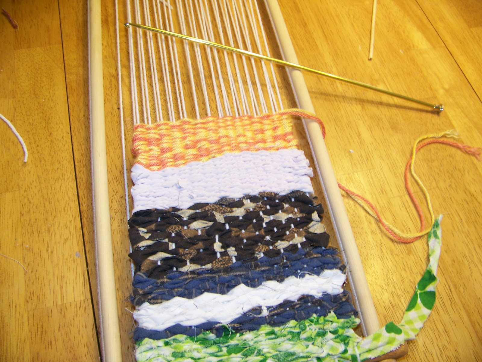 Debra's Craft Ideas & More: Weaved Rag Rug
