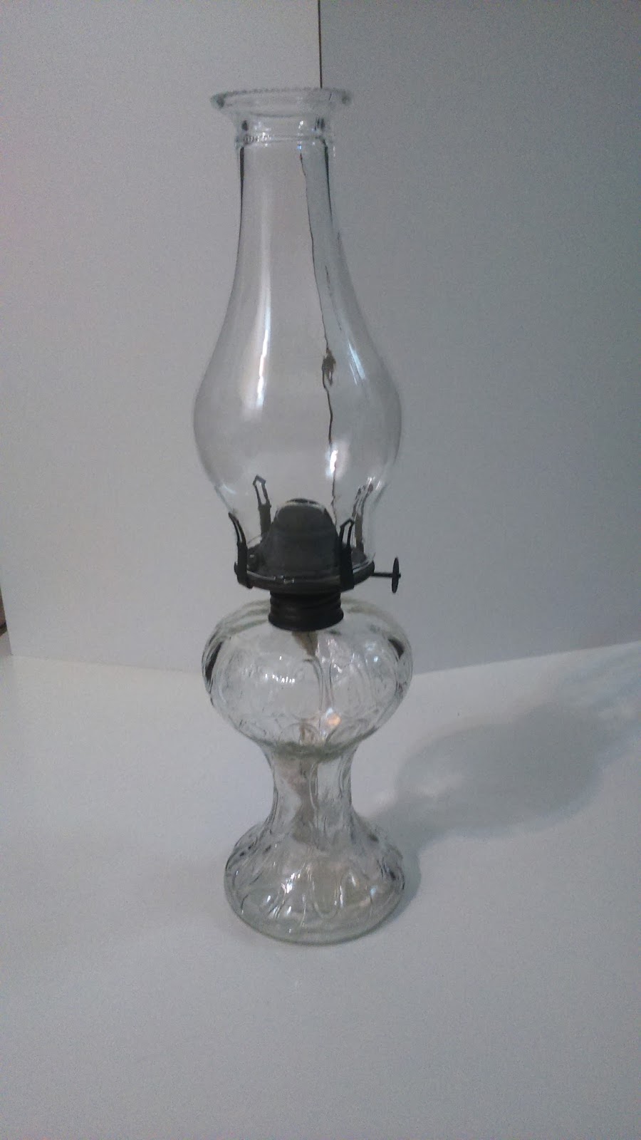 SECOND HAND STORE: Retro Vintage Antigo Candeeiro a Petróleo em Vidro ...