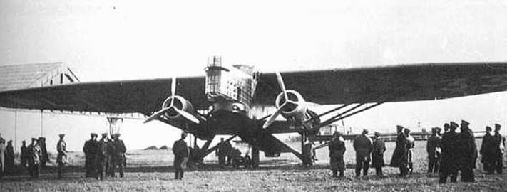 Blog de las Fuerzas de Defensa de la República Argentina: Bombardero ...