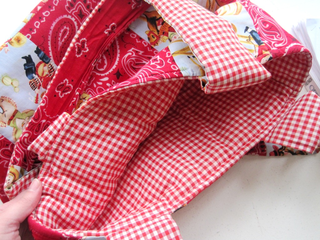 Sweet Bee Buzzings: My Very First Bag Sweet Bee Buzzings: My Very First Bag