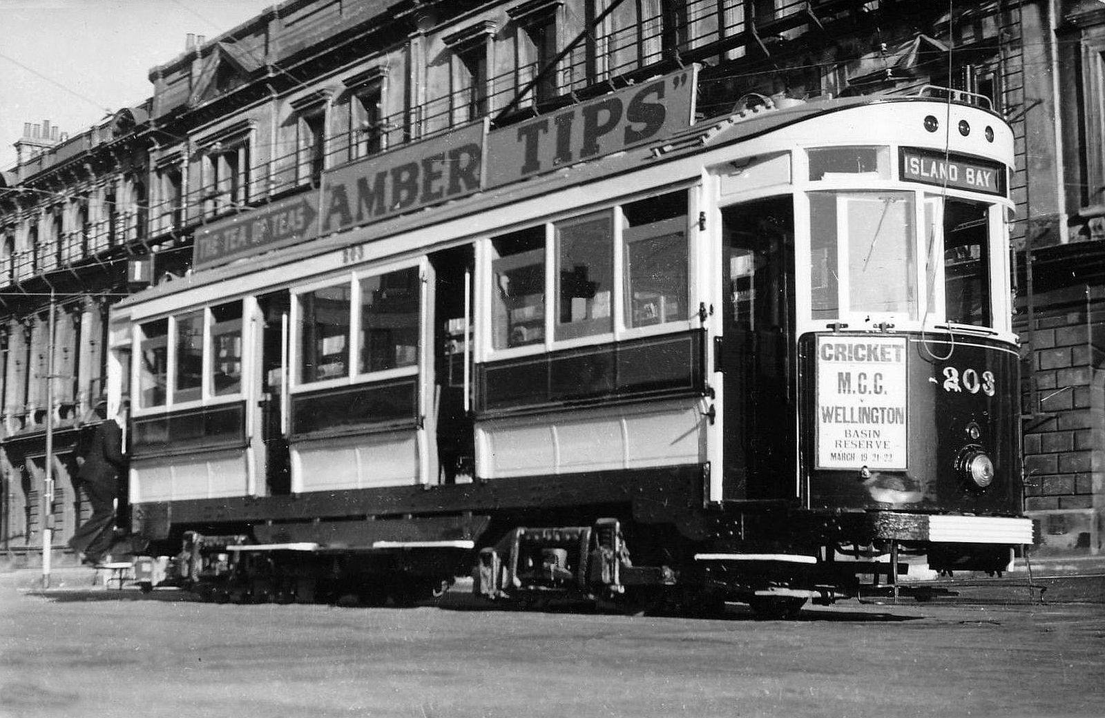 transpress nz: tram to Island Bay, Wellington, 1950s(?)