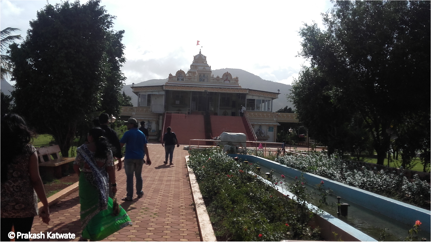 One Day Picnic to Hadshi Temple Near Pune