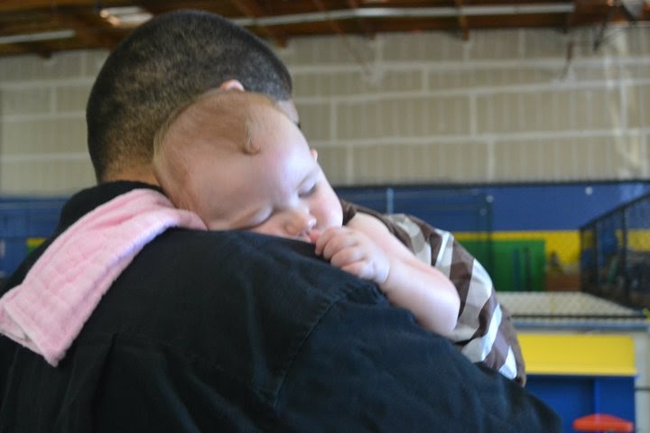 Secrets of Baby Behavior: Secrets of Baby Behavior: Overstimulation