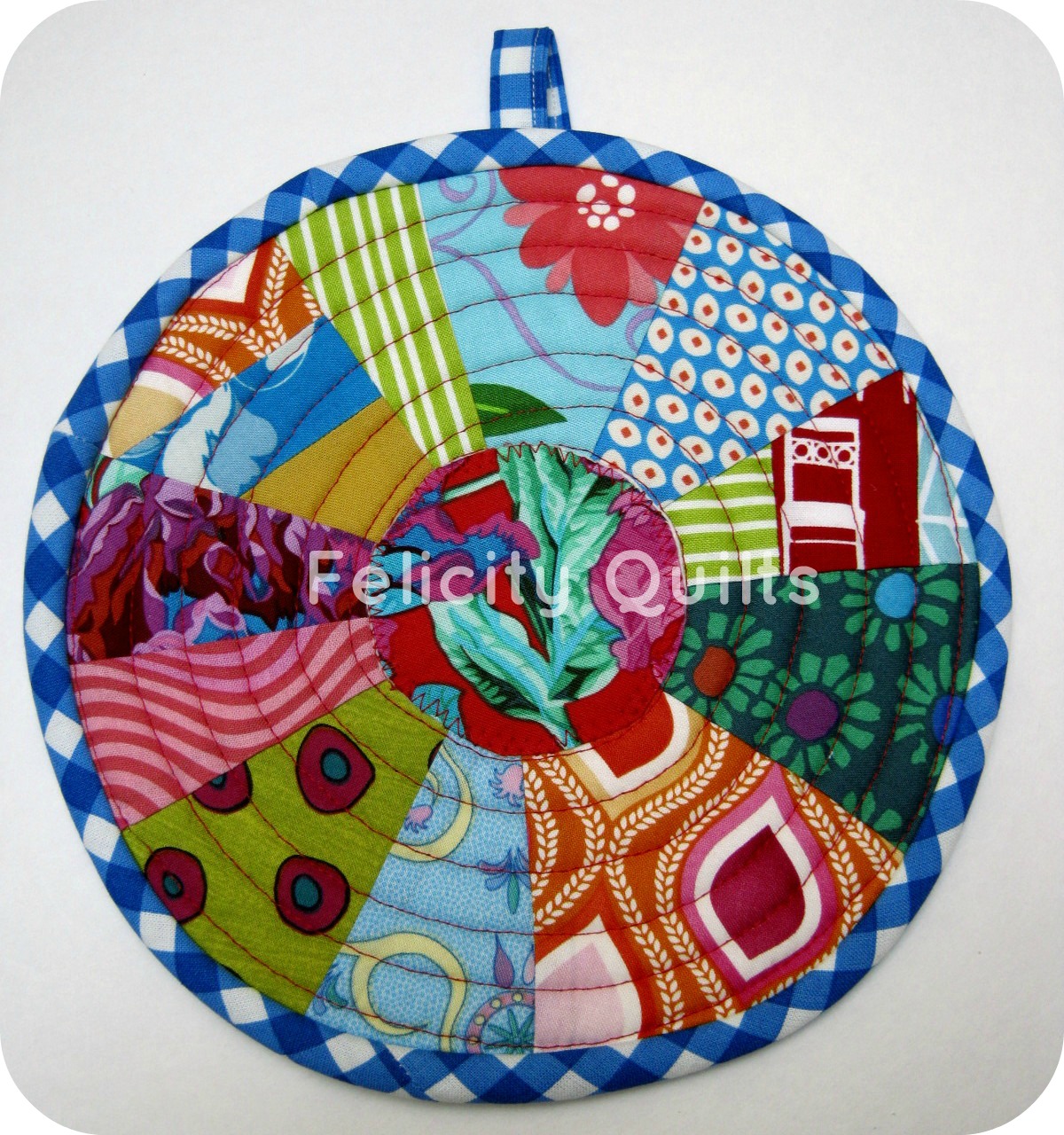 FairyFace Designs: {Sew} Get Started: Scrappy Potholder Tutorial