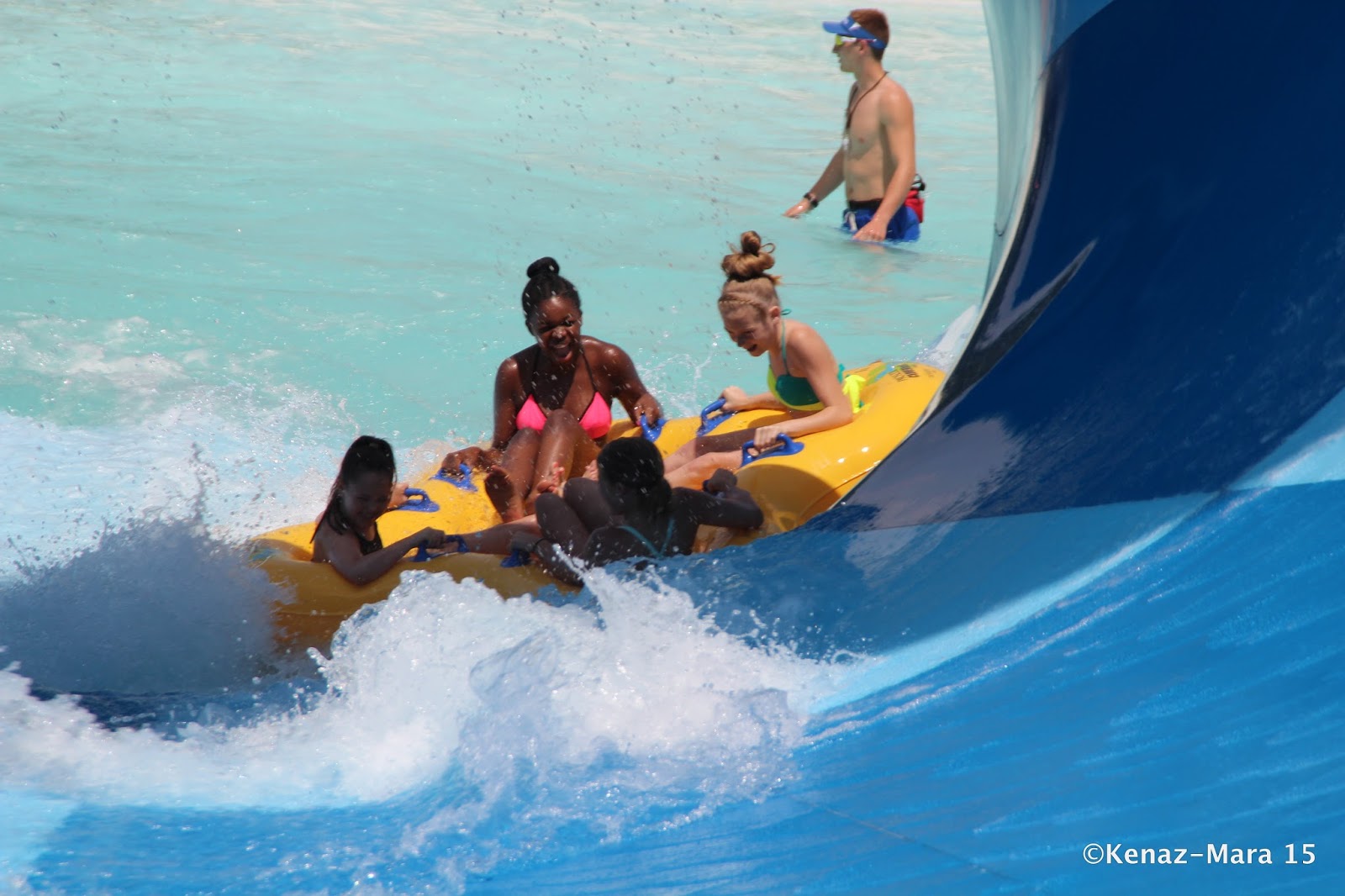 ChiIL Mama : ChiIL Mama's Adventures as a Raging Waves Waterpark ...
