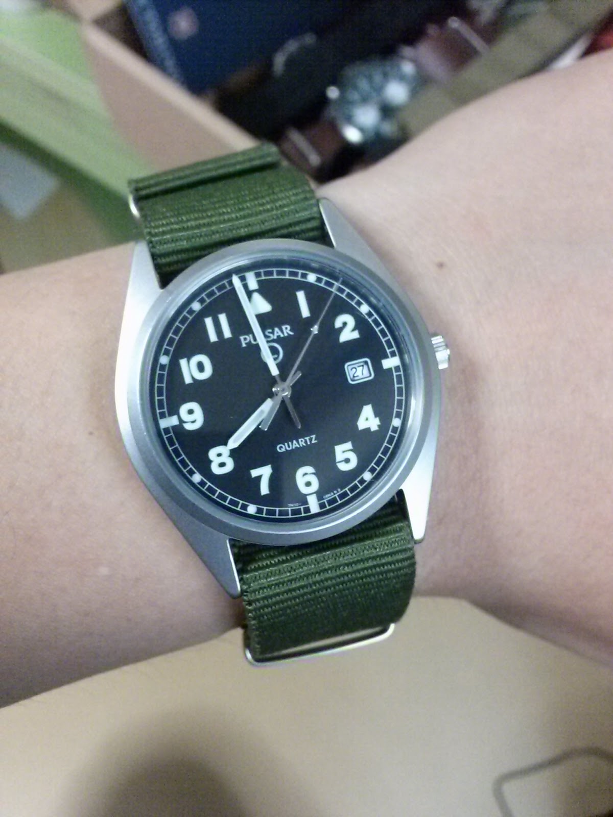 nonexpensive military field watch review: british royal airforce (RAF ...