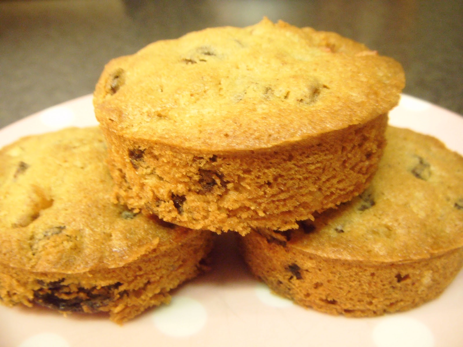 We Don't Eat Anything With A Face: Mini Fruit Cakes