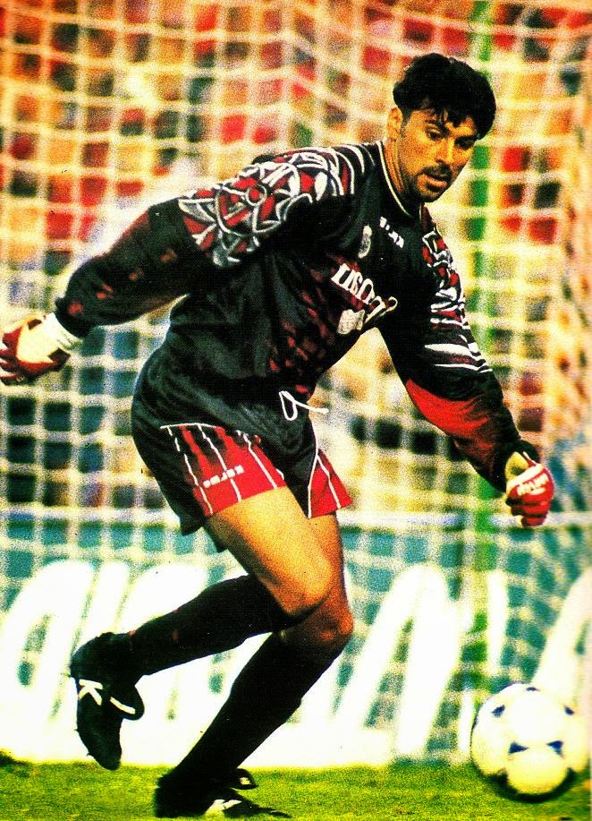 Porterazos de los 90 las mejores fotos de los mejores porteros.: Carlos Roa