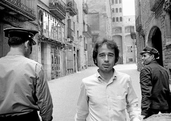 NEVA DINS EL VIDRE: Ovidi Montllor, a cinc segons de distància